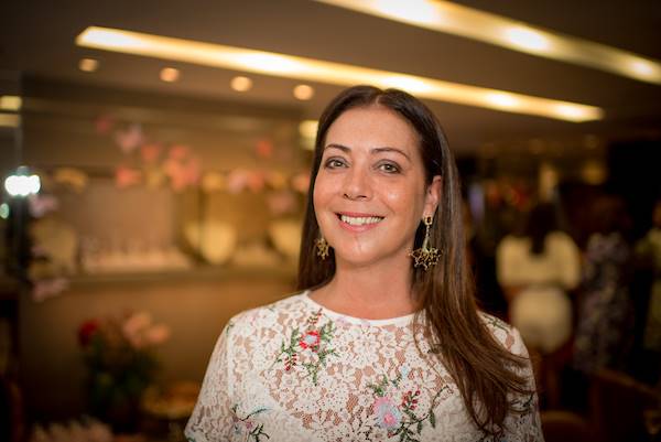 Miranda Castro apresenta linha de joias inspirada na metamorfose ...