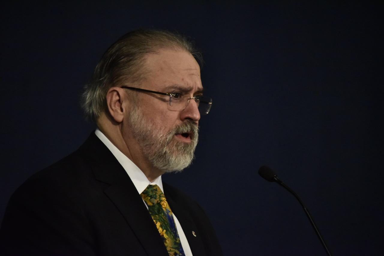 Conselho da Faculdade de Direito da UnB repudia “postura omissa” de ... Conselho da Faculdade de Direito da UnB repudia “postura omissa” de ...