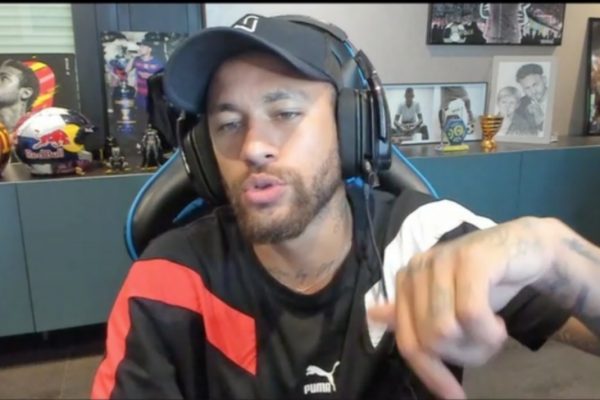 Usando juliet, Neymar estreia em plataforma gamer com Nenê, do ...