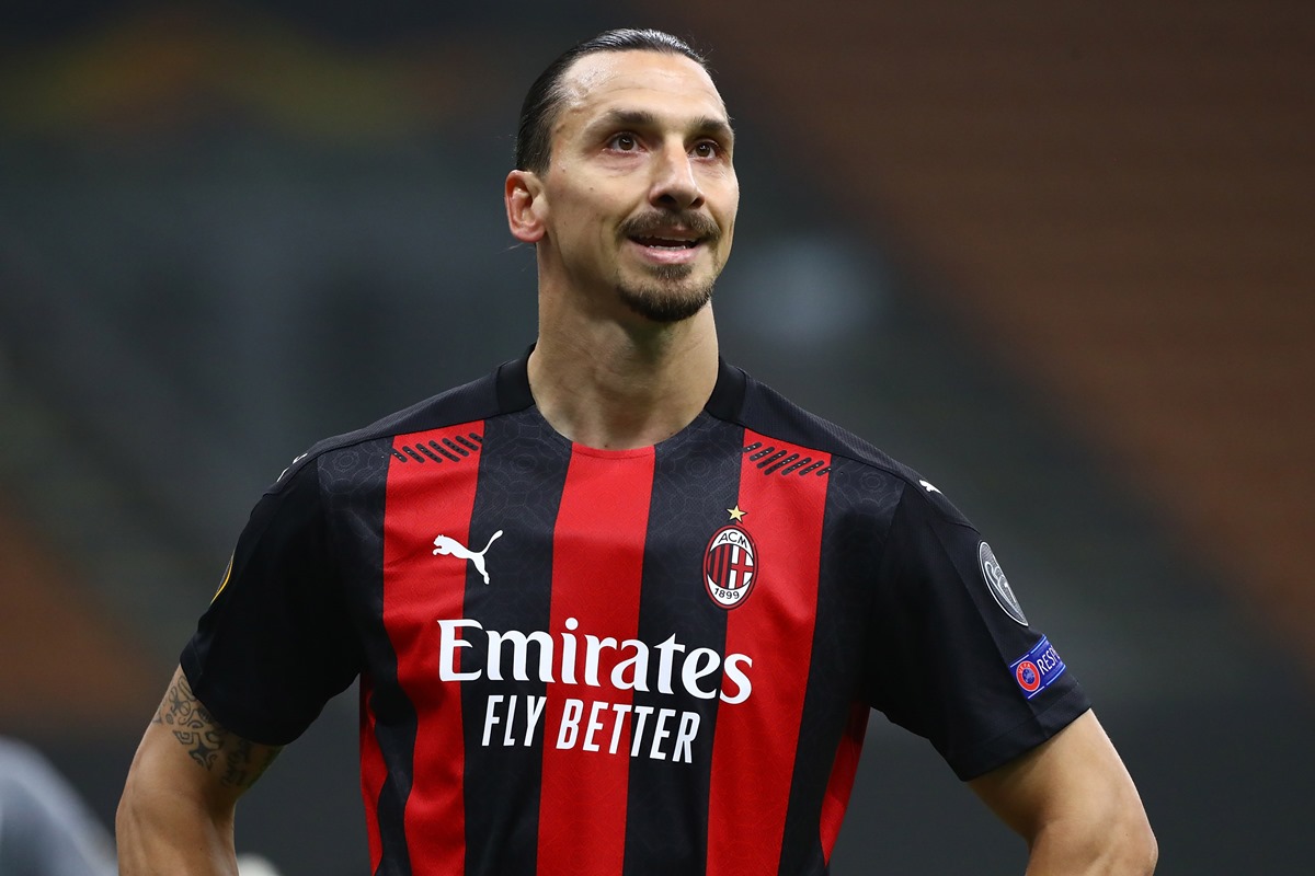 Ibrahimovic escala top 11 de parceiros com quem jogou. E tem brasucas ...