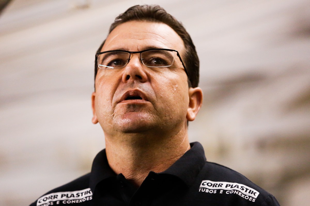 Após demissão de Chamusca, Fortaleza anuncia Enderson Moreira | Metrópoles