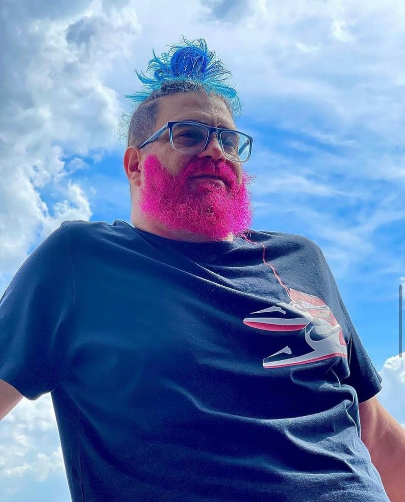 Acusado de estupro de crianças, gamer Raulzito vai para banco dos réus ...