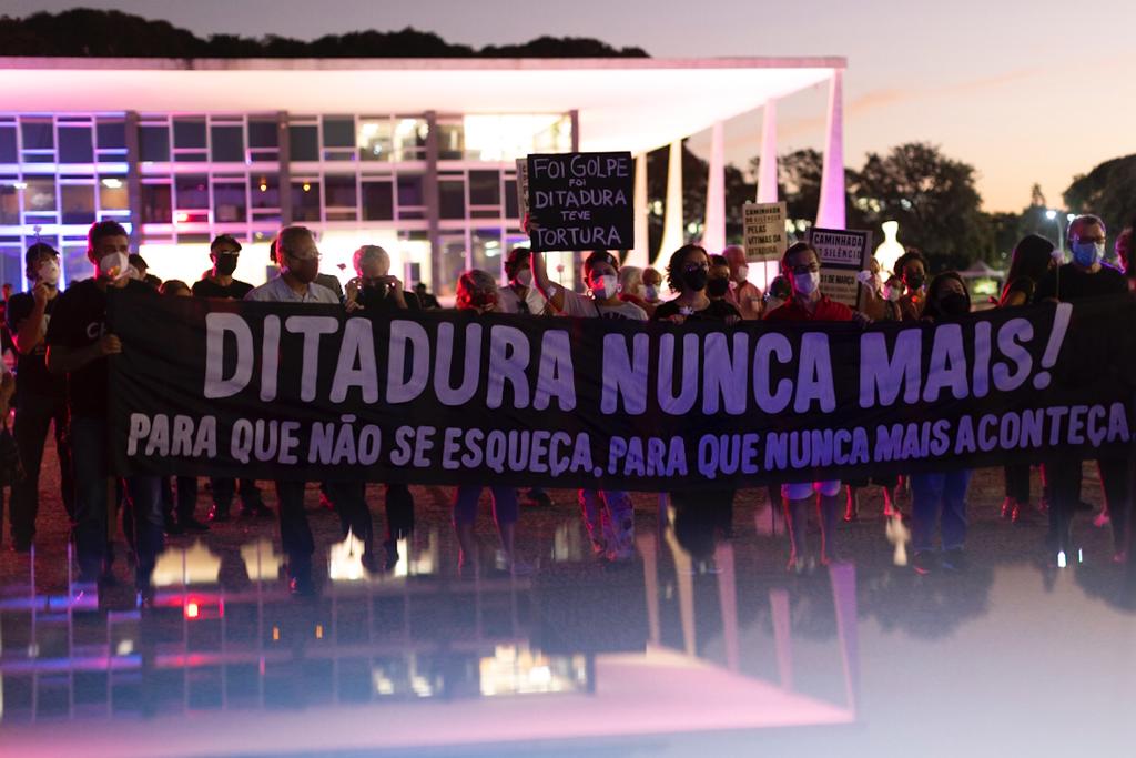 Datafolha: 53% descartam nova ditadura no Brasil, recorde da série ...