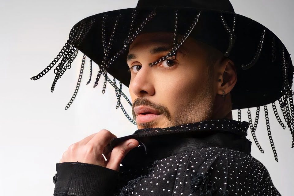 Ex-Fazenda Alex Gallete realiza preenchimento íntimo: “Mais ereto ...