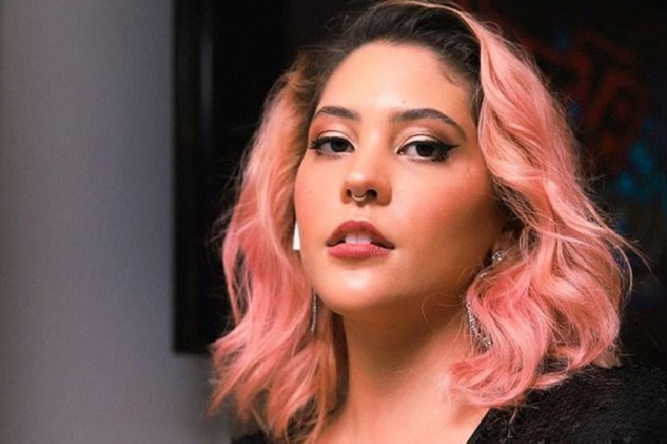 Raio-X de Dora Figueiredo, a youtuber que estará no BBB23 | Metrópoles