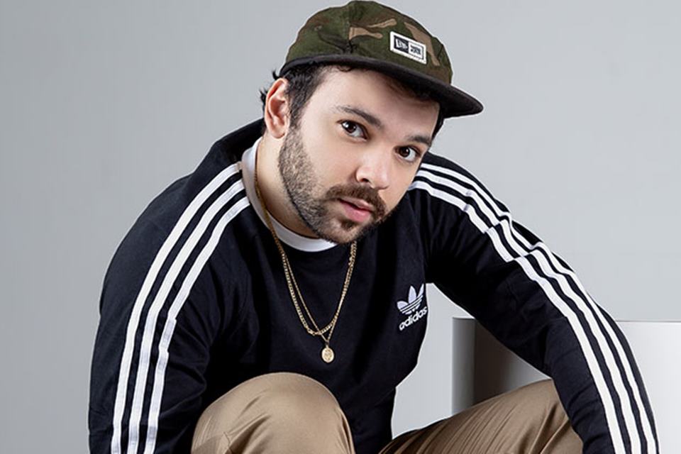 Humorista Raphael Ghanem apresenta novo show em Brasília | Metrópoles