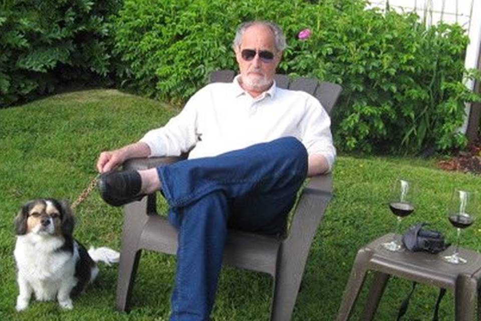 Hal Dresner, de Rebeldia Indomável, morre aos 85 anos | Metrópoles
