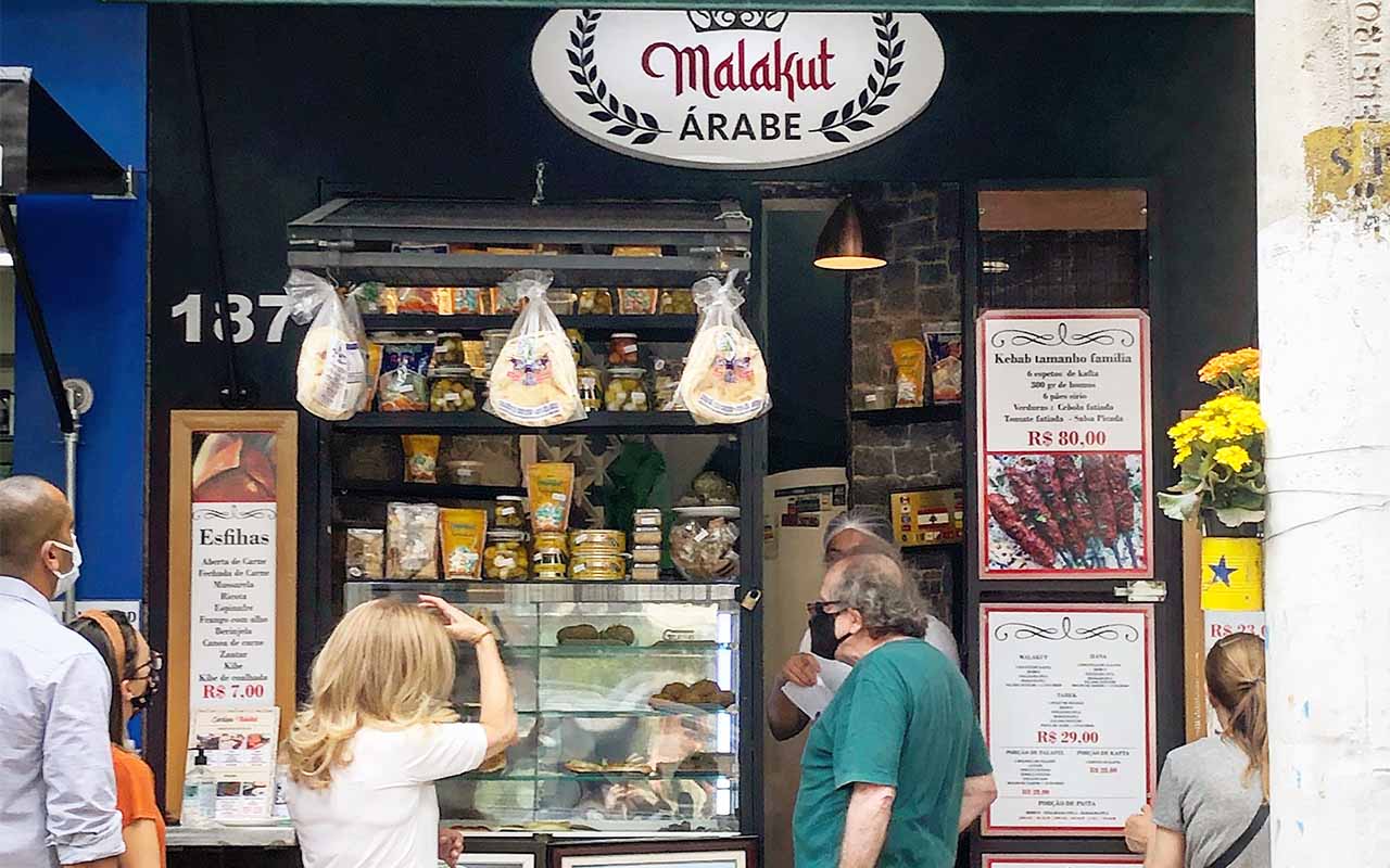 Na calçada: 7 lugares para saborear uma boa comida “de portinha” em SP ...