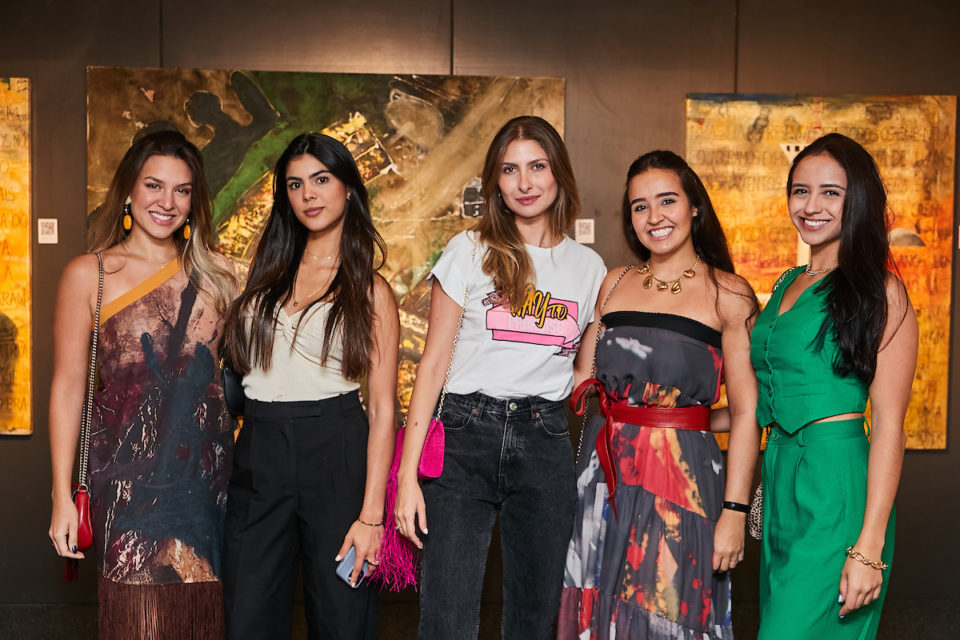 Coquetel marca o lançamento da exposição do artista PJ Araújo | Metrópoles
