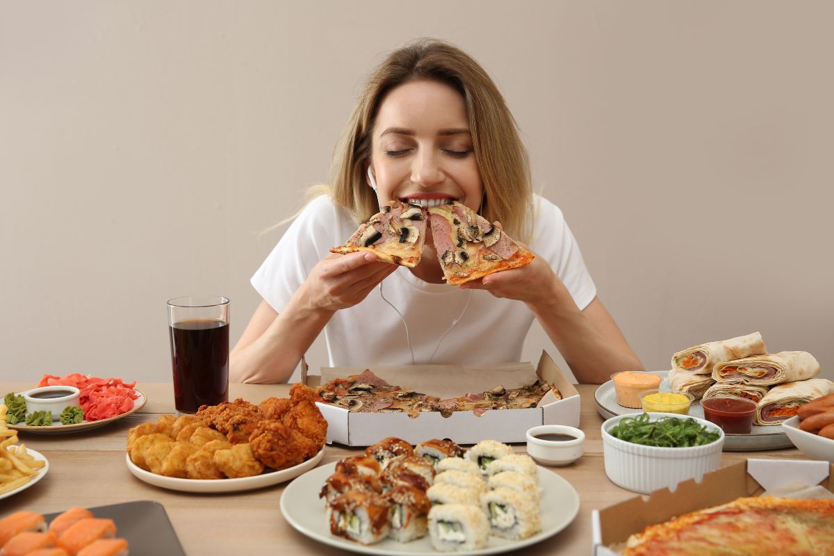 Conheça os alimentos que contribuem para o mau odor corporal | Metrópoles