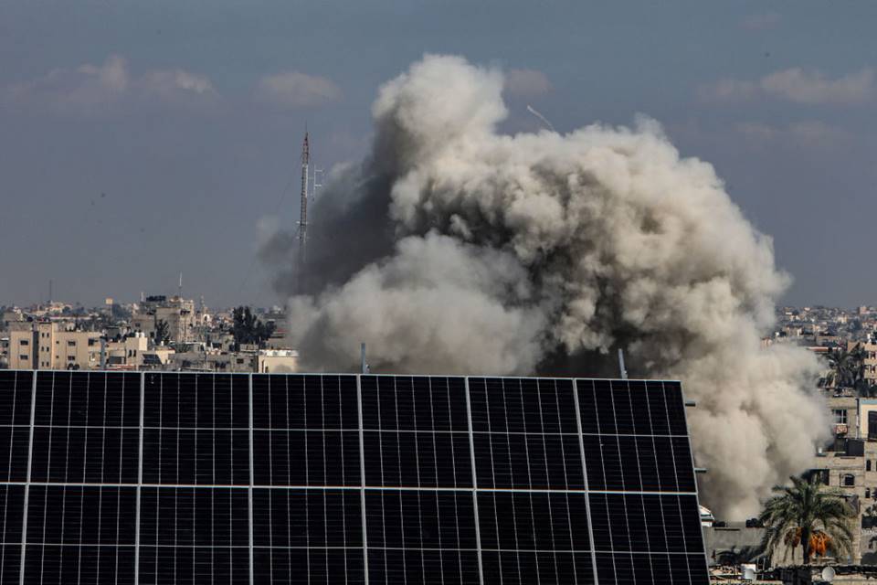 Israel diz ter atacado 200 alvos do Hamas na Faixa de Gaza | Metrópoles