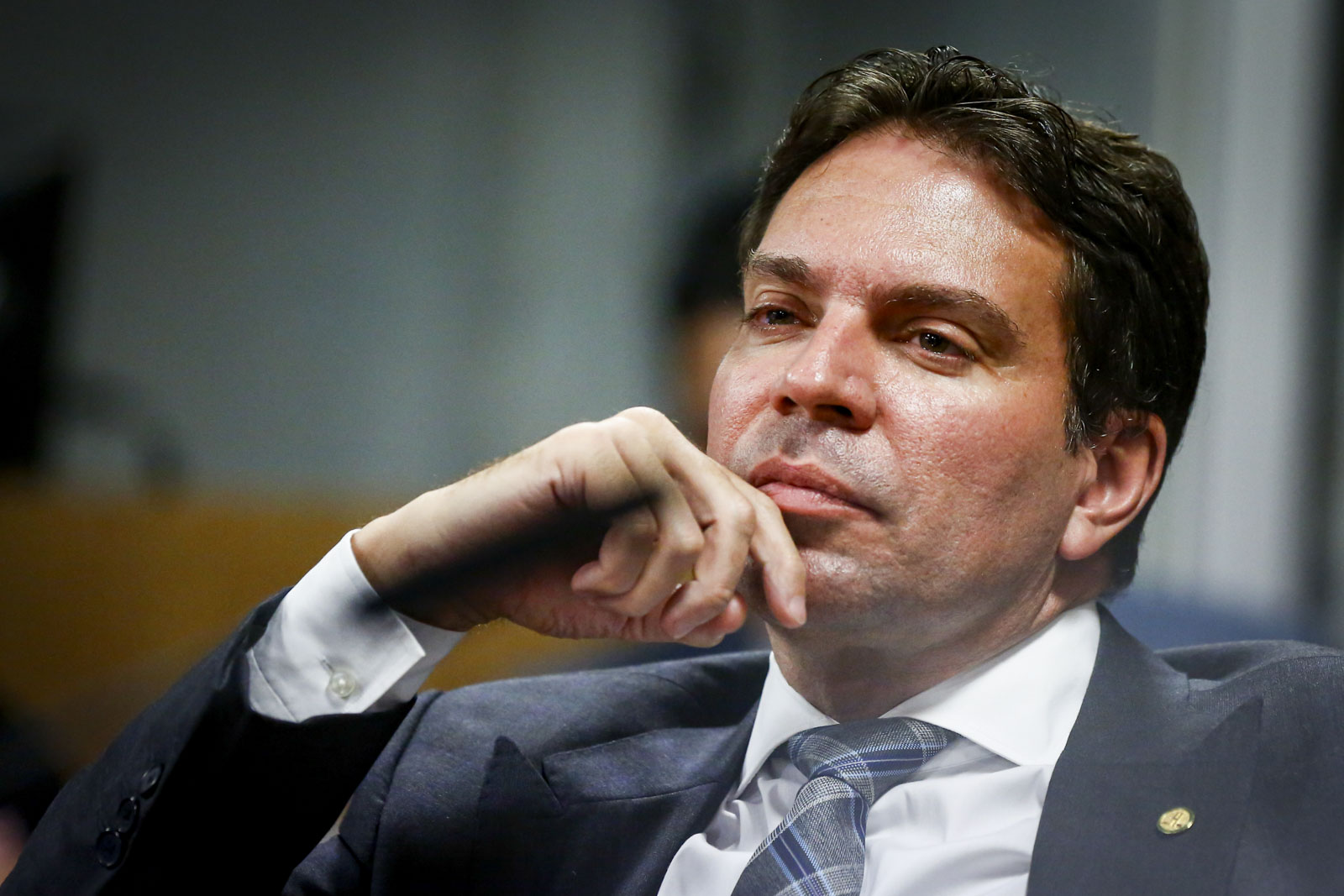 Ramagem ignorou no zap assessora de Carlos que quis fuçar inquéritos ...