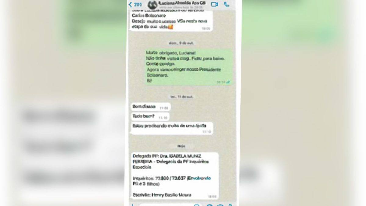 Quem é a delegada da PF citada entre equipe de Carlos Bolsonaro e Abin | Metrópoles