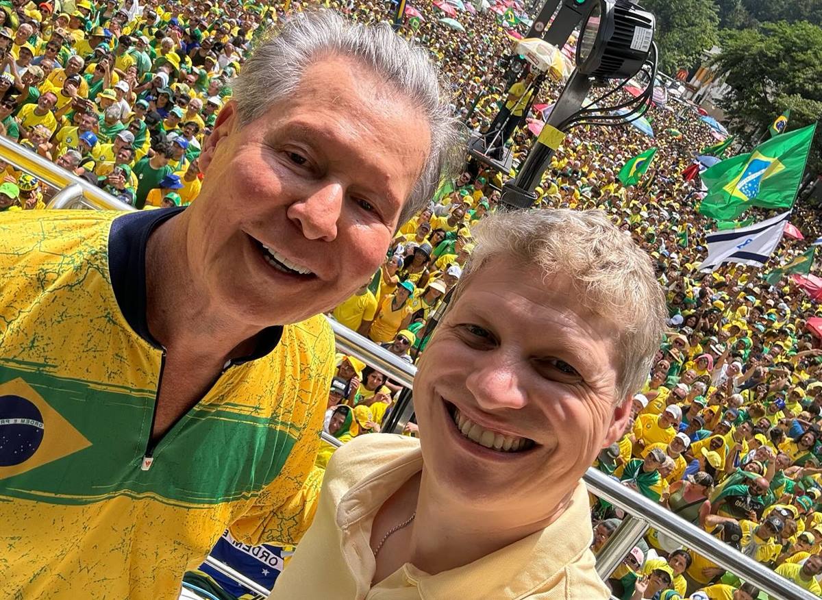 Ex-cabeça branca do PSDB comparece a ato de Bolsonaro na Paulista ...