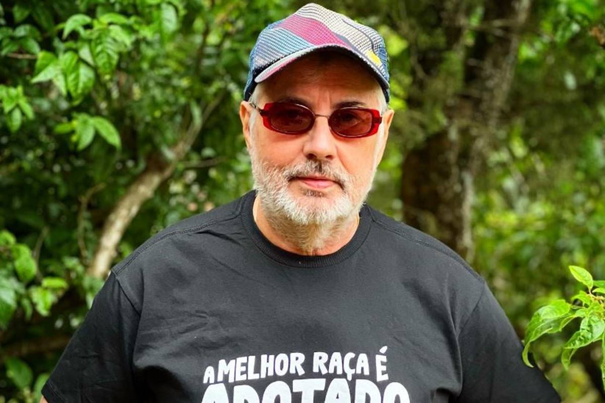 Roberto de Carvalho emociona elenco de musical em homenagem a Rita Lee ...